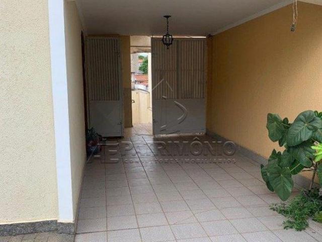 CASA ASSOBRADADA COM 3 QUARTOS SENDO 1 SUITE EMÍLIA