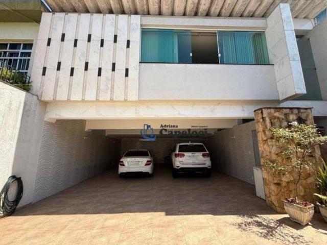 CASA ASSOBRADADA COM 3 SUÍTES