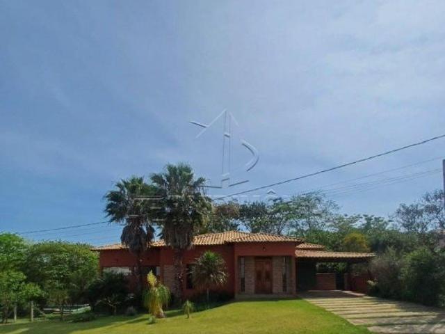 CASA ASSOBRADADA COM 3 SUITES SENDO 1 MASTER  VILLAGE IPANEMA I  ARAÇOIABA
