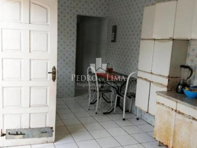 Casa Assobradada com corredor lateral e quintal no Ermelino Matarazzo