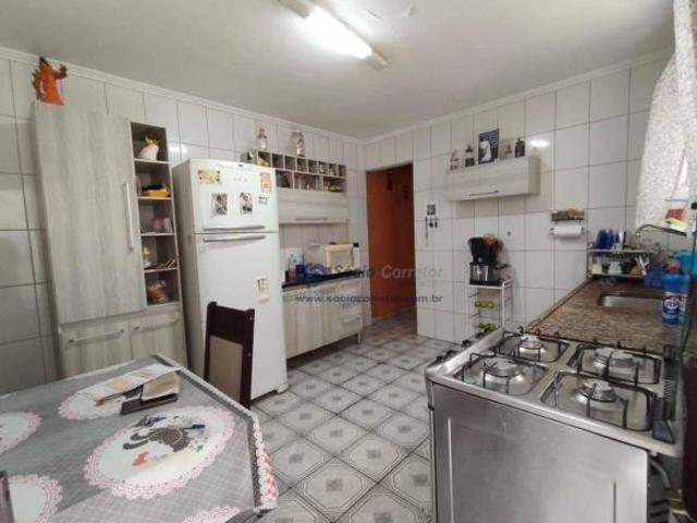 Casa Assobradada com Edícula 02 vagas de garagem à Venda – Parque Guarani, Zona Leste