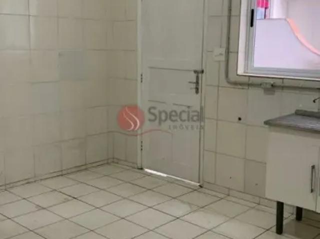 Casa assobradada com sacada no Tatuapé. Uso comercial ou residencial