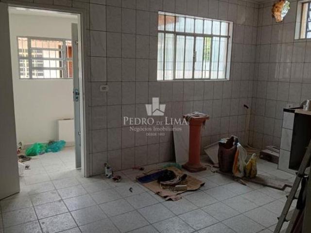 Casa Assobradada com Salão Comercial