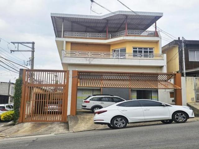 Casa Assobradada com Salão Comercial à Venda   Quitaúna | Osasco