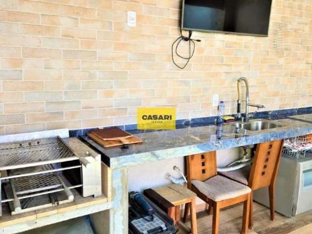 Casa assobradada com suíte e acabamento de alto padrão à venda no Assunção – São