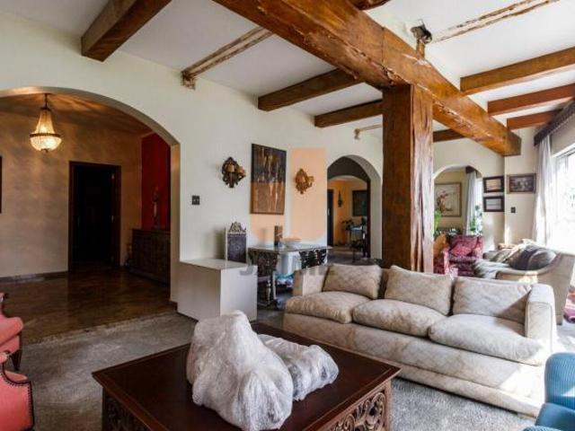 Casa assobradada comercial ou residencial em excelente localização, 600 m2 e 4 vagas