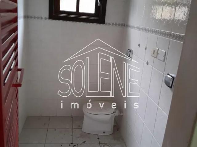 Casa assobradada comercial para locação na vila osasco com 400m² sendo 13 salas 6 banheiros 2 vagas
