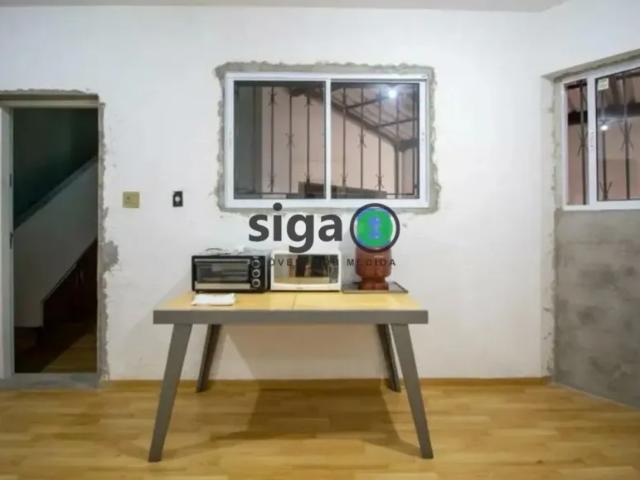 Casa assobradada Comercial para Venda ou Locação em Pinheiros com 8 salas e 6 vagas