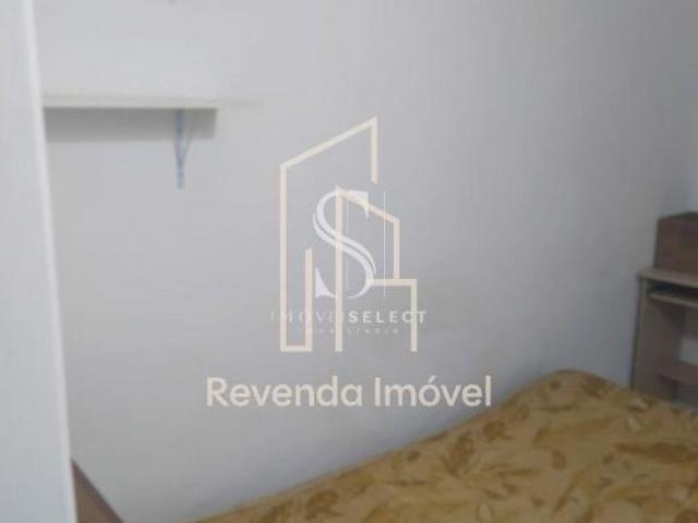 CASA ASSOBRADADA, DE 160m2 COM 7 SUITES E 7 BANHEIROS, 2 COPAS E SEM VAGA, Á