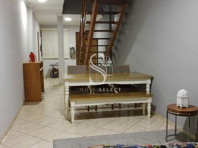 CASA ASSOBRADADA DE 250m2 COM 4 QUARTOS, 1 SUITE, 2 BANHEIROS E 3 VAGAS Á VENDA NO BUTANTÃ CASA AS
