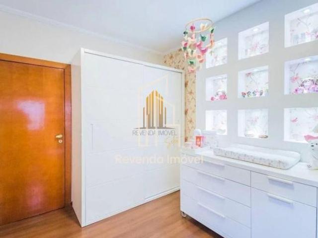 CASA ASSOBRADADA DE 280m2 COM 4 SUITES, QUINTAL E 4 VAGAS Á VENDA NO BAIRRO SAUDE