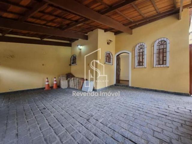 CASA ASSOBRADADA EM ALTO DA BOA VISTA DE 136m² COM 3 DORMITÓRIOS, 1 SUITE E 4 VAGAS Á VENDA