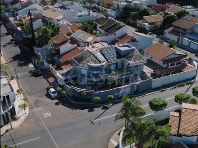 Casa assobradada em Americana/SP