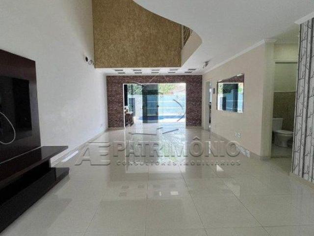 CASA ASSOBRADADA EM CONDOMINIO COM 3 SUITES SENDO 1 CLOSET  VILLA DOS INGLEZES  SOROCABA