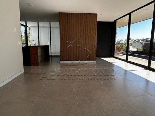 CASA ASSOBRADADA EM CONDOMINIO COM 3 SUITES SENDO 1 MASTER  ALPHAVILLE NOVA ESPLANADA  SOROCABA