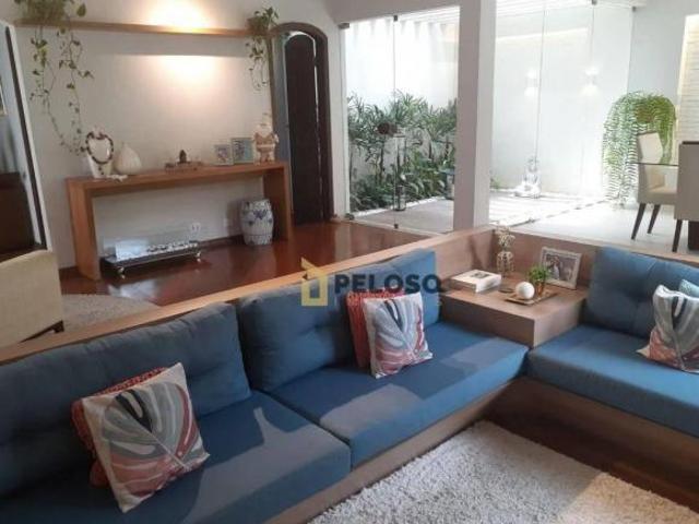 Casa assobradada em condomínio fechado| à venda | 450mts² | 4 dormitórios | 3 suítes | jardim de inv