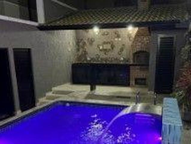 Casa Assobradada em Condomínio no Maracanã – A 300 Metros da Praia