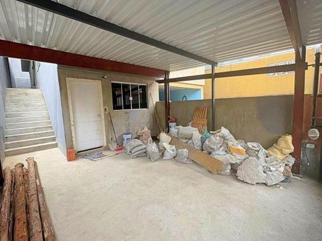 Casa assobradada em construção à venda no Bairro da Vila Miriam