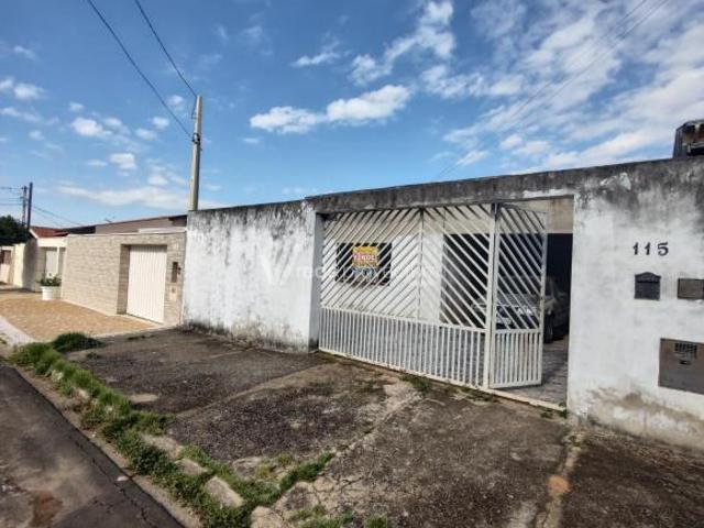 Casa Assobradada em fase de acabamento