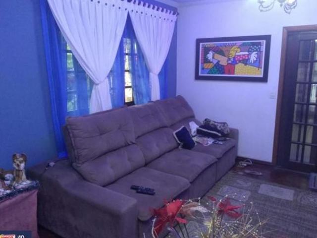 Casa assobradada estilo colonial