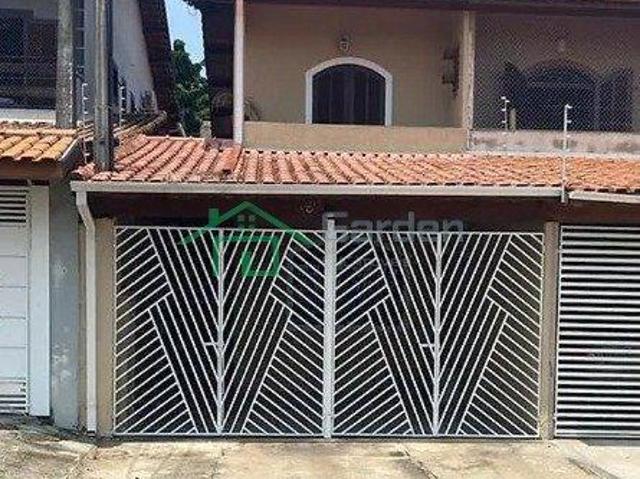 Casa Assobradada Jardim das Industrias!