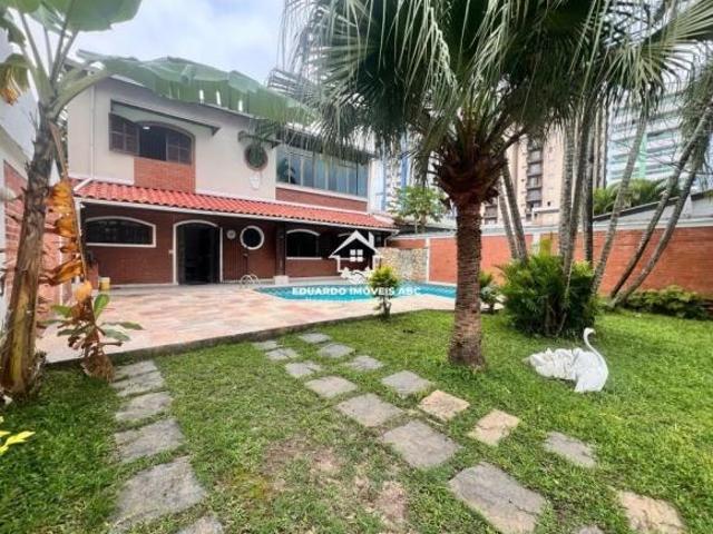 Casa Assobradada para Venda, 3 dorm s, 6 vaga s, 120 m²