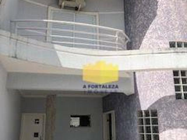 Casa assobradada para venda
