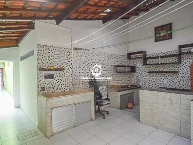 Casa Assobradada para Venda e Locação, 4 dorm s, 2 suite s, 250 m²