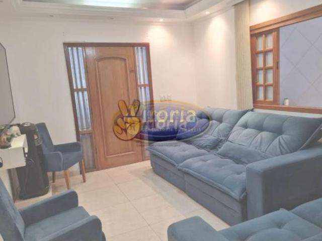 Casa assobradada para Venda no bairro Demarchi SBC