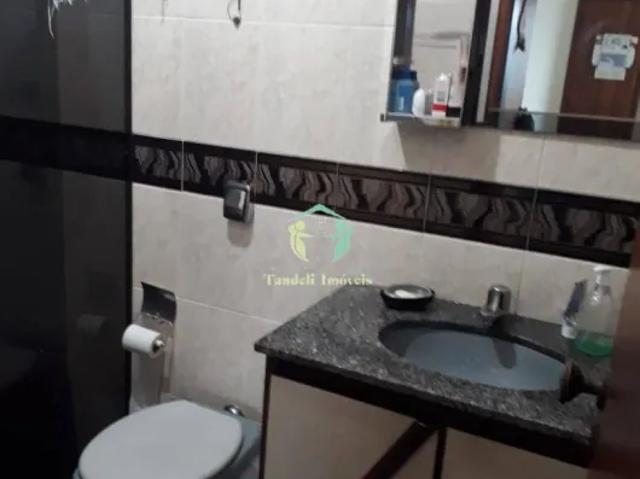 Casa assobradada á venda com 239m² 3 quartos e 4 vagas Vila Guaraciaba