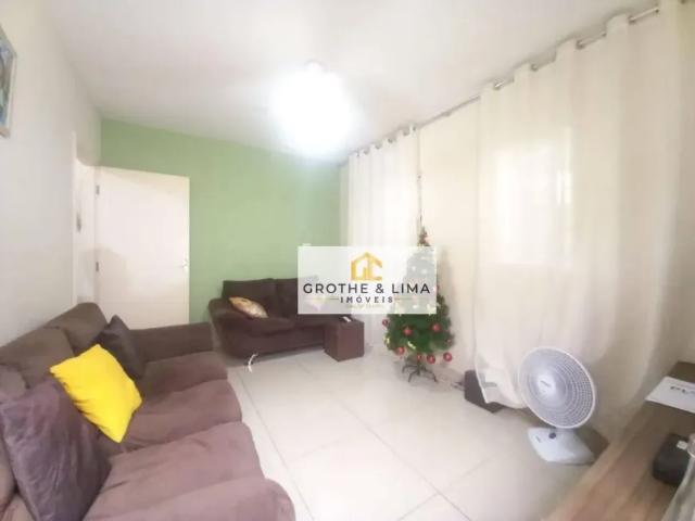 Casa assobradada à venda com 3 dormitórios