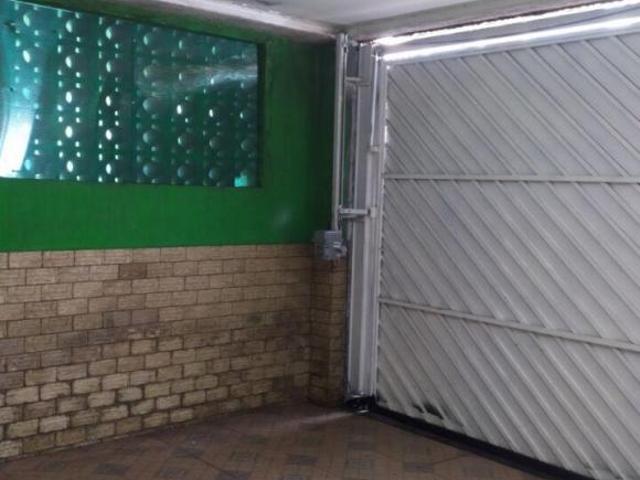 Casa assobradada Zona Leste Itaim Paulista 4 dormitórios 2 banheiros 2 vagas