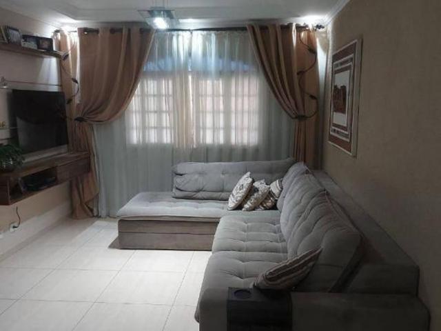 Casa assobradada, 170m², 3 dormitórios, 2 Sala, Cozinha, 3 banheiro, lavanderia e churrasqueira