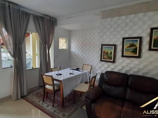 Casa Assobradada 180m²| 2 suítes| 05 Vagas no Jardim das flores Osasco