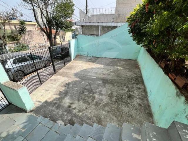 Casa assobradada 2 Quartos, 3 Vagas de Garagem na Vila Gustavo