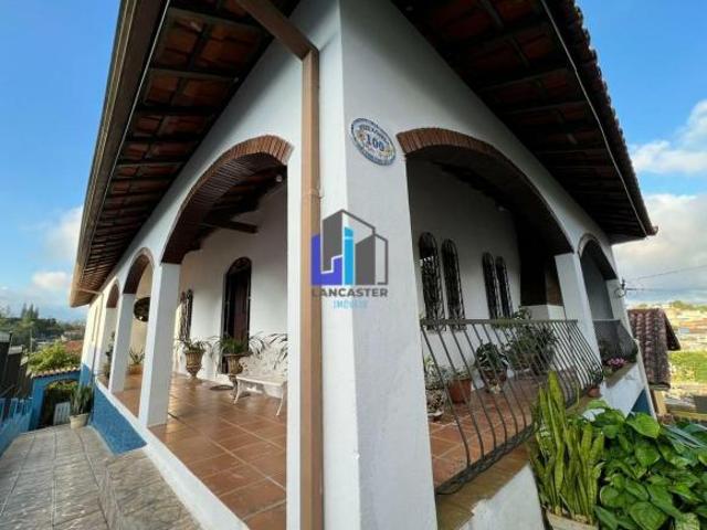 Casa assobradada |3 dorms | À venda no Jardim Colônia Ribeirão Pires