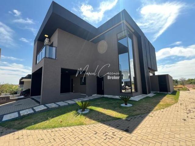 Casa assobradada, 3 suítes com sacada, elevador panorâmico, no Condomínio Setlife I de Mirassol