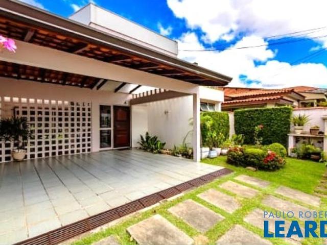 Casa Assobradada