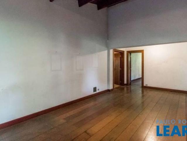 Casa Assobradada