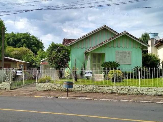 CASA BAIRRO BOM PASTOR