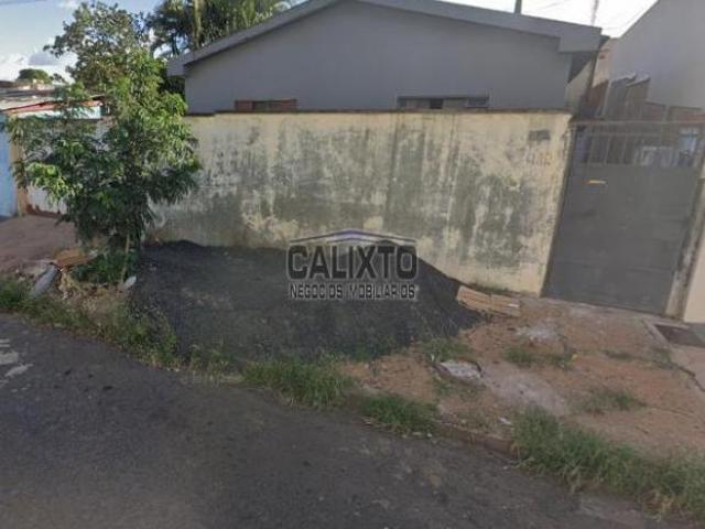 CASA BAIRRO DONA ZULMIRA