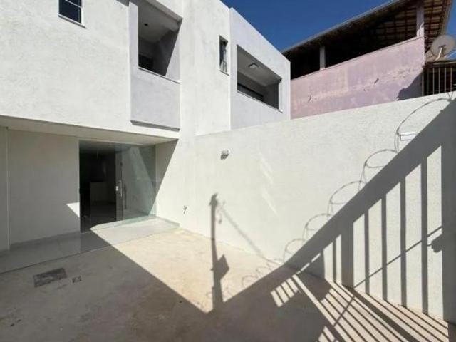 CASA BAIRRO RIO BRANCO 02 SUÍTES | 01 VAGA