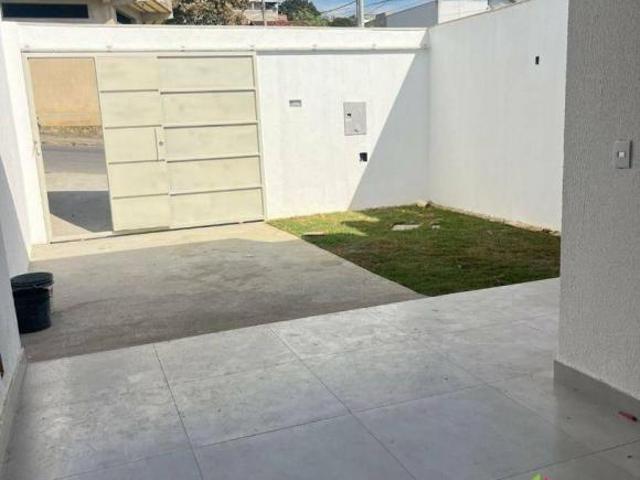 Casa baixa com 3 quartos à venda, 180 m² por R$ 550.000 Dom Pedro I São José da Lapa/MG