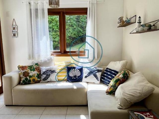CASA BANGALÔ MOBILIADA À VENDA EM CONDOMÍNIO COM 1 SUÍTE  VISTA PARA O MAR  MATRÍCULA ESCRITURA D