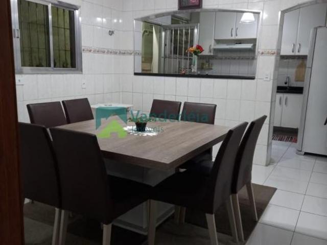 Linda Casa à venda em Osasco SP, Bairro Bela Vista: 3 quartos, 1 suíte, 3 banheiros, 1 vaga de garag