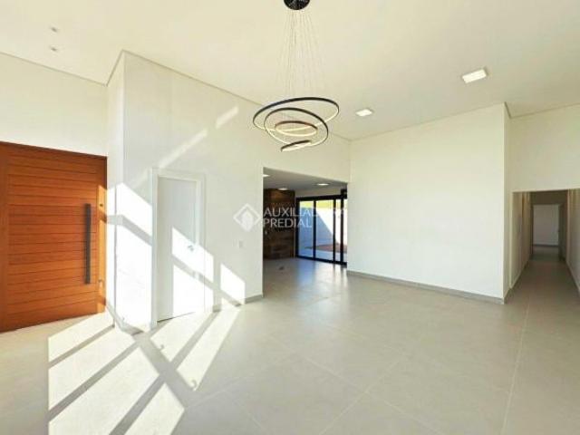 Casa nova em condomínio de 171m² com 3 quartos 3 suiítes