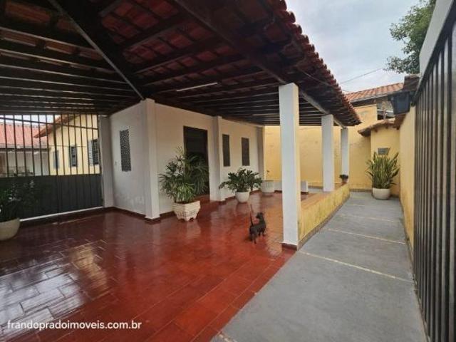 Casa bem cuidada no Conjunto Manoel Mendes com área gourmet e quin