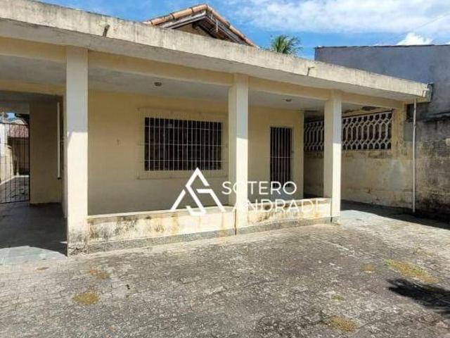 Casa bem localizada no bairro Getuba