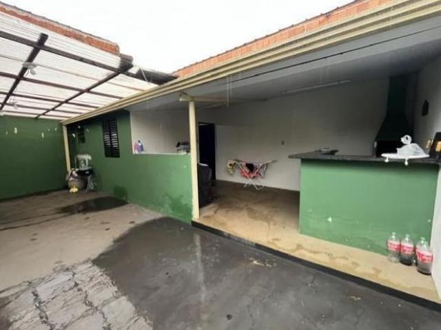 Casa bem localizada no Simione | Imobiliária Rosa e Rangel