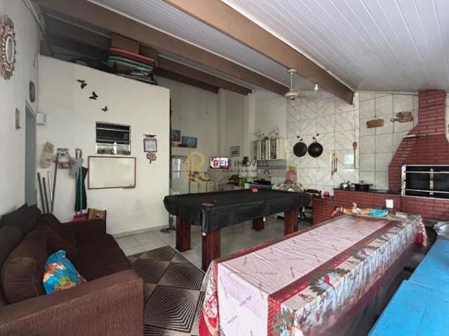 Casa bem localizada à venda no Perequê Açu Ubatuba SP